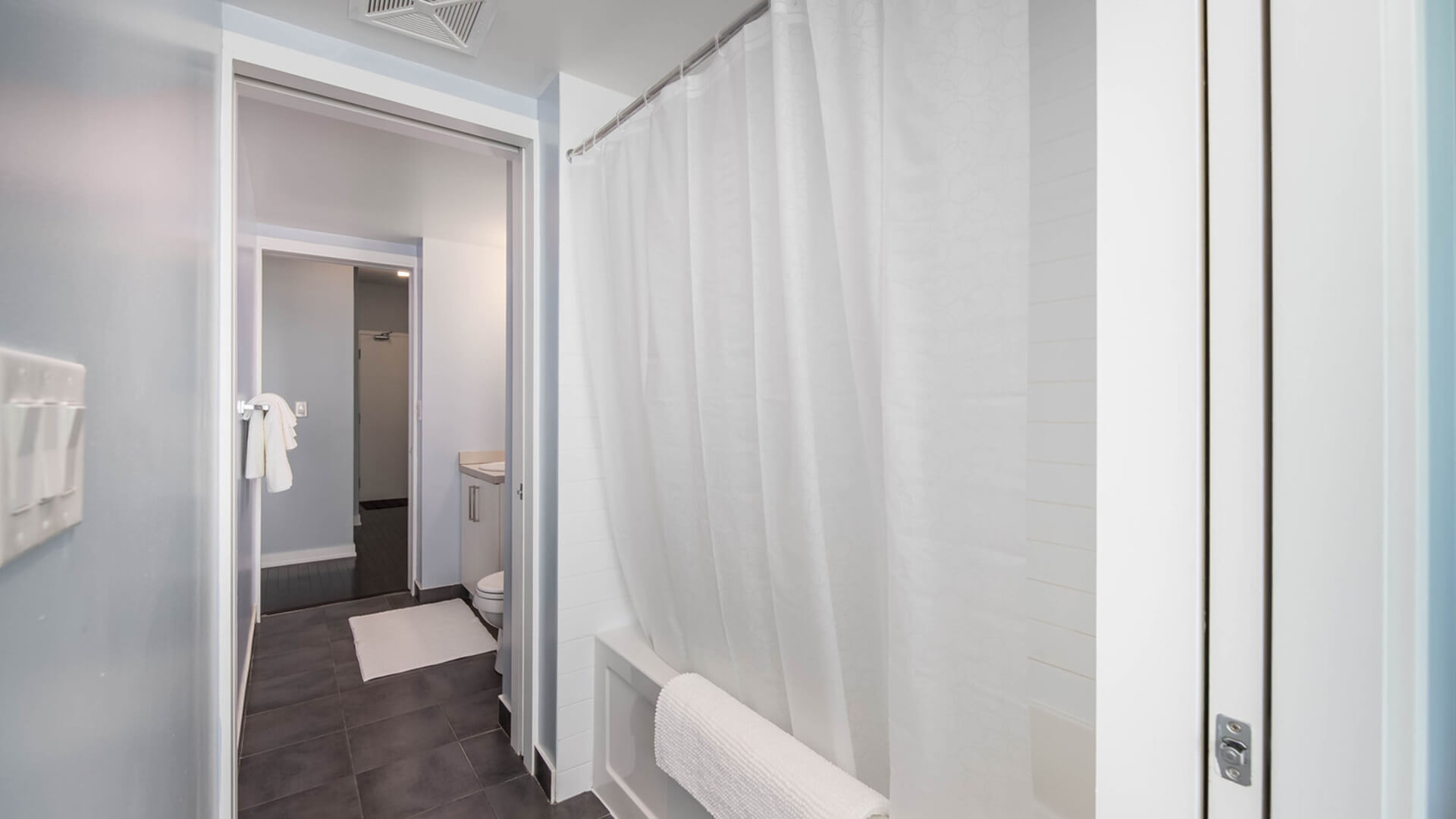 Den Room,Waterfront, Toronto Student Housing - LiwinCo