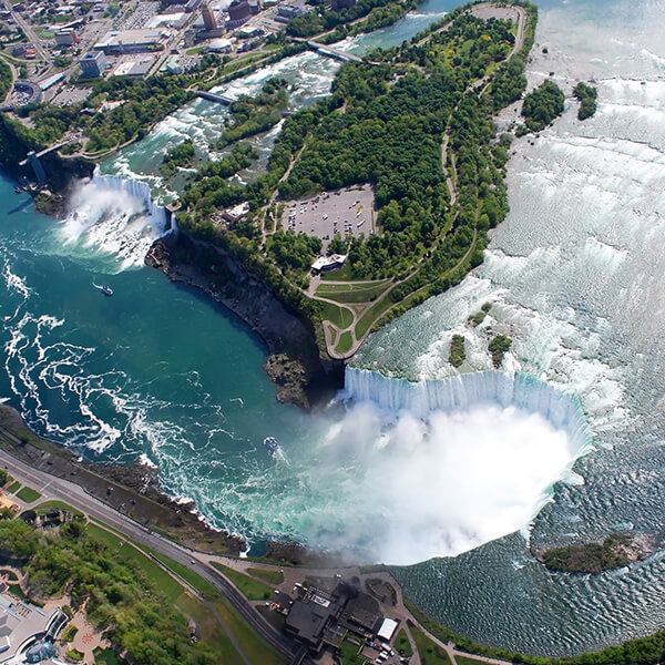 A Journey into the Heart of Canada - LiwinCo