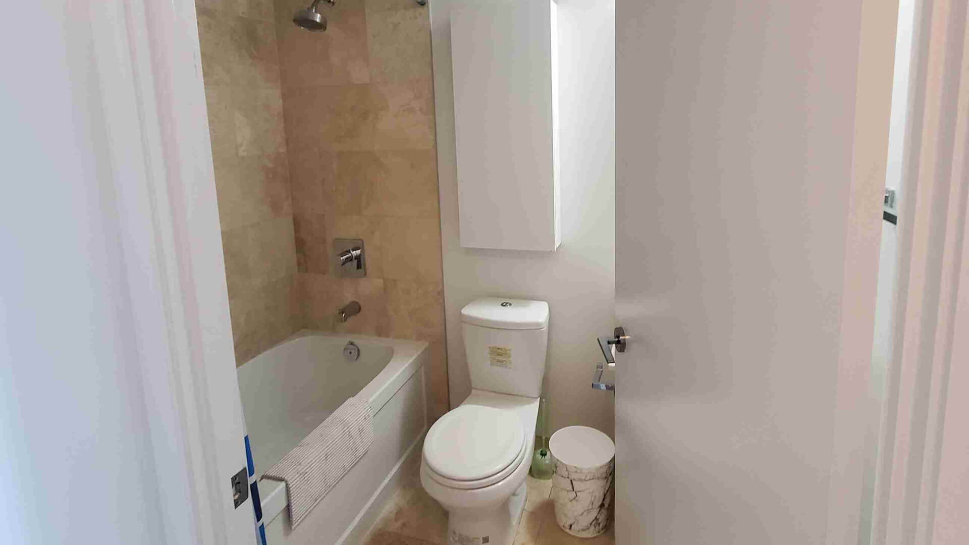 Master Room & Private Bathroom,Waterfront, Toronto Student Housing ...