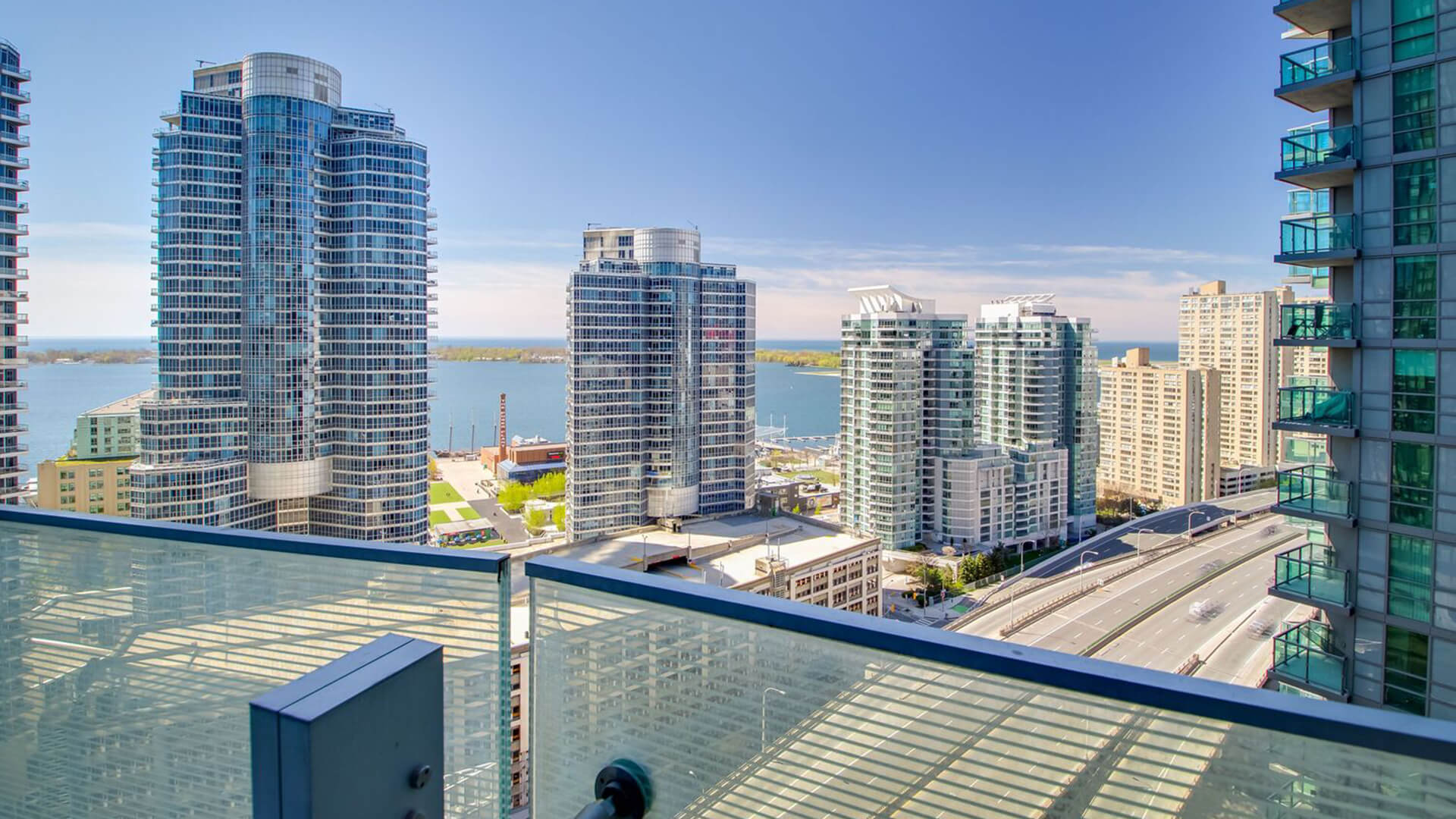 Flex Premium,Waterfront, Toronto Student Housing - LiwinCo