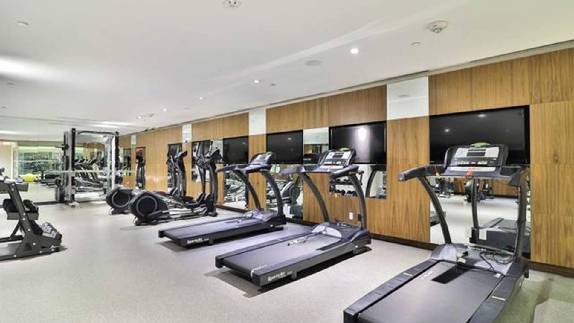 Private Basic,Entertainment District, Toronto Student Housing - LiwinCo